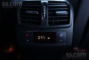 Black Mercedes-Benz e-250 2017 in Riga, with an engine capacity of 2.20 L and mileage of 291 thousand km for 11490 €, photo 27 on AUTOMOTO.COM.LV