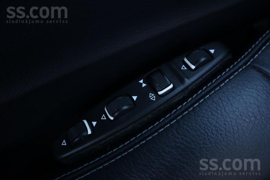 Black Mercedes-Benz e-250 2017 in Riga, with an engine capacity of 2.20 L and mileage of 291 thousand km for 11490 €, photo 29 on AUTOMOTO.COM.LV