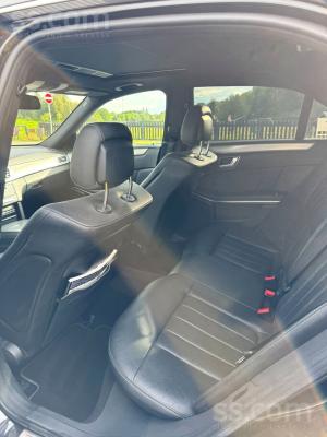 Black Mercedes-Benz e-250 2017 in Riga, with an engine capacity of 2.10 L and mileage of 288 thousand km for 10000 €, photo 6 on AUTOMOTO.COM.LV