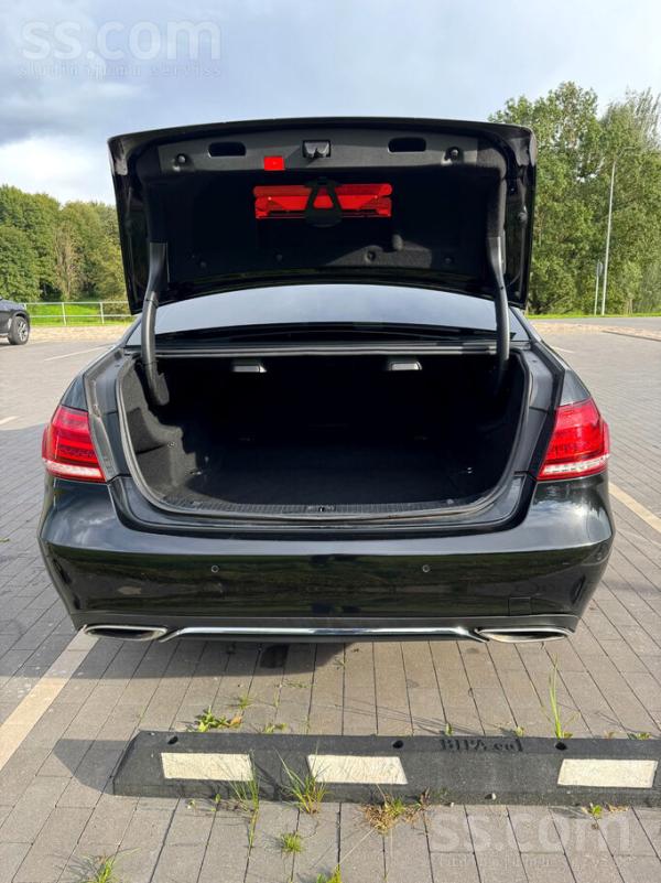 Melns Mercedes-Benz e-250 2017 Rīga, ar dzinēja tilpumu 2.10 L un nobraukumu 288 tūkst. km par 10000 €, foto 9 vietnē AUTOMOTO.COM.LV