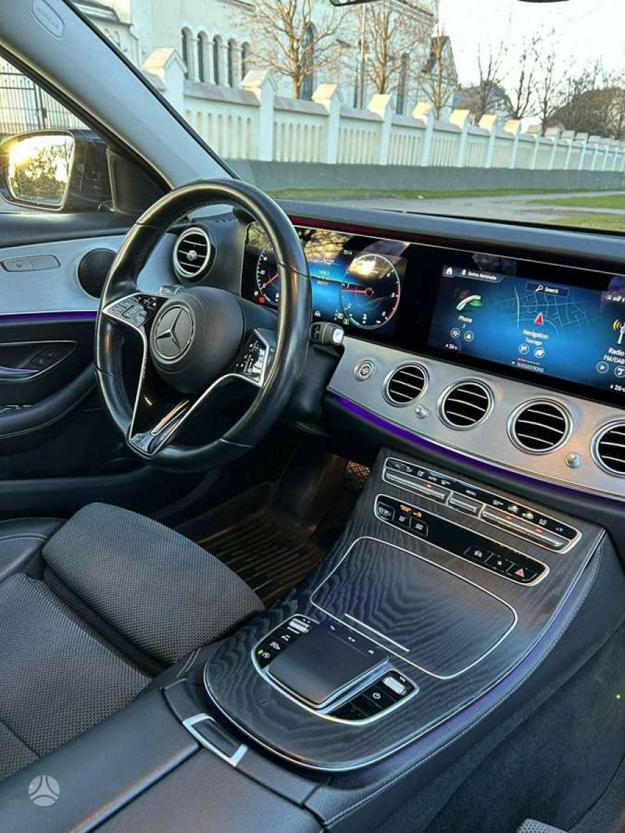 Black Mercedes-Benz e-250 2020 in Taurage, with an engine capacity of 2.00 L and mileage of 296 thousand km for 20500 €, photo 9 on AUTOMOTO.COM.LV