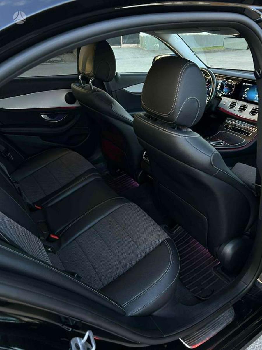 Black Mercedes-Benz e-250 2020 in Taurage, with an engine capacity of 2.00 L and mileage of 296 thousand km for 20500 €, photo 11 on AUTOMOTO.COM.LV
