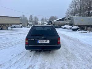Melns Mercedes-Benz e-250 1992 Kauņa, ar dzinēja tilpumu 2.50 L un nobraukumu 450 tūkst. km par 3100 €, foto 6 vietnē AUTOMOTO.COM.LV
