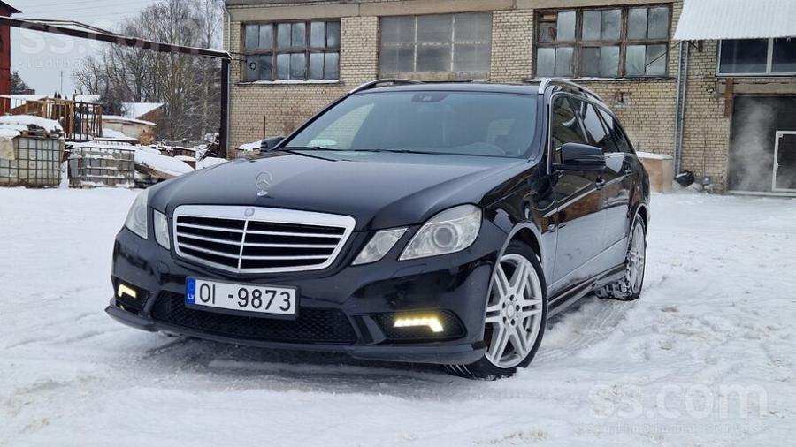 Черный Мерседес E 250 2010 в Елгава, объемом двигателя 2.20 л и пробегом 0 тыс. км за 8490 €, фото 2 на AUTOMOTO.COM.LV