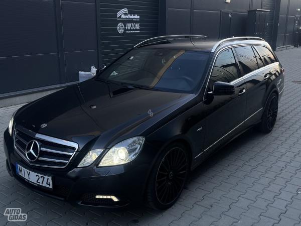 Melns Mercedes-Benz e-250 2010 Klaipėda, ar dzinēja tilpumu 2.10 L un nobraukumu 300 tūkst. km par 7000 €, foto 1 vietnē AUTOMOTO.COM.LV