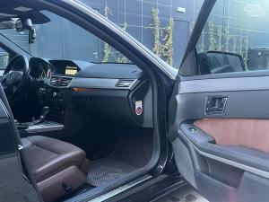 Черный Мерседес E 250 2010 в Клайпеда, объемом двигателя 2.10 л и пробегом 300 тыс. км за 7000 €, фото 12 на AUTOMOTO.COM.LV