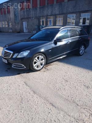 Черный Мерседес E 250 2010 в Екабпилс, объемом двигателя 2.20 л и пробегом 350 тыс. км за 3650 €, фото  на AUTOMOTO.COM.LV