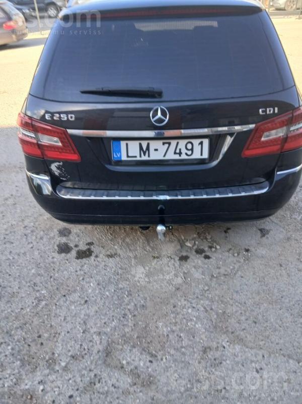 Black Mercedes-Benz e-250 2010 in Jekabpils, with an engine capacity of 2.20 L and mileage of 350 thousand km for 3650 €, photo 7 on AUTOMOTO.COM.LV