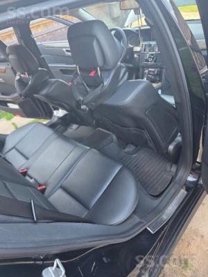 Black Mercedes-Benz e-250 2010 in Ludza, with an engine capacity of 2.20 L and mileage of 354 thousand km for 5500 €, photo 3 on AUTOMOTO.COM.LV