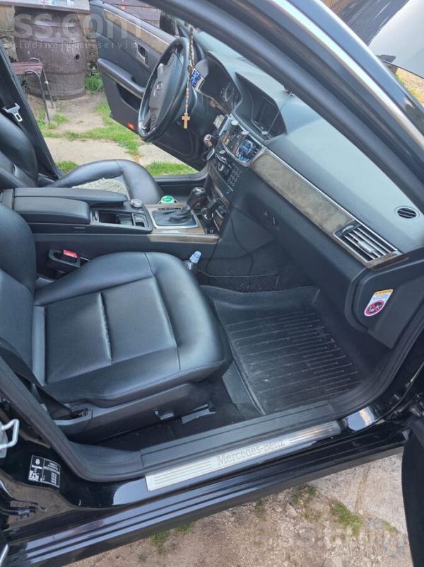 Melns Mercedes-Benz e-250 2010 Ludza, ar dzinēja tilpumu 2.20 L un nobraukumu 354 tūkst. km par 5500 €, foto 3 vietnē AUTOMOTO.COM.LV