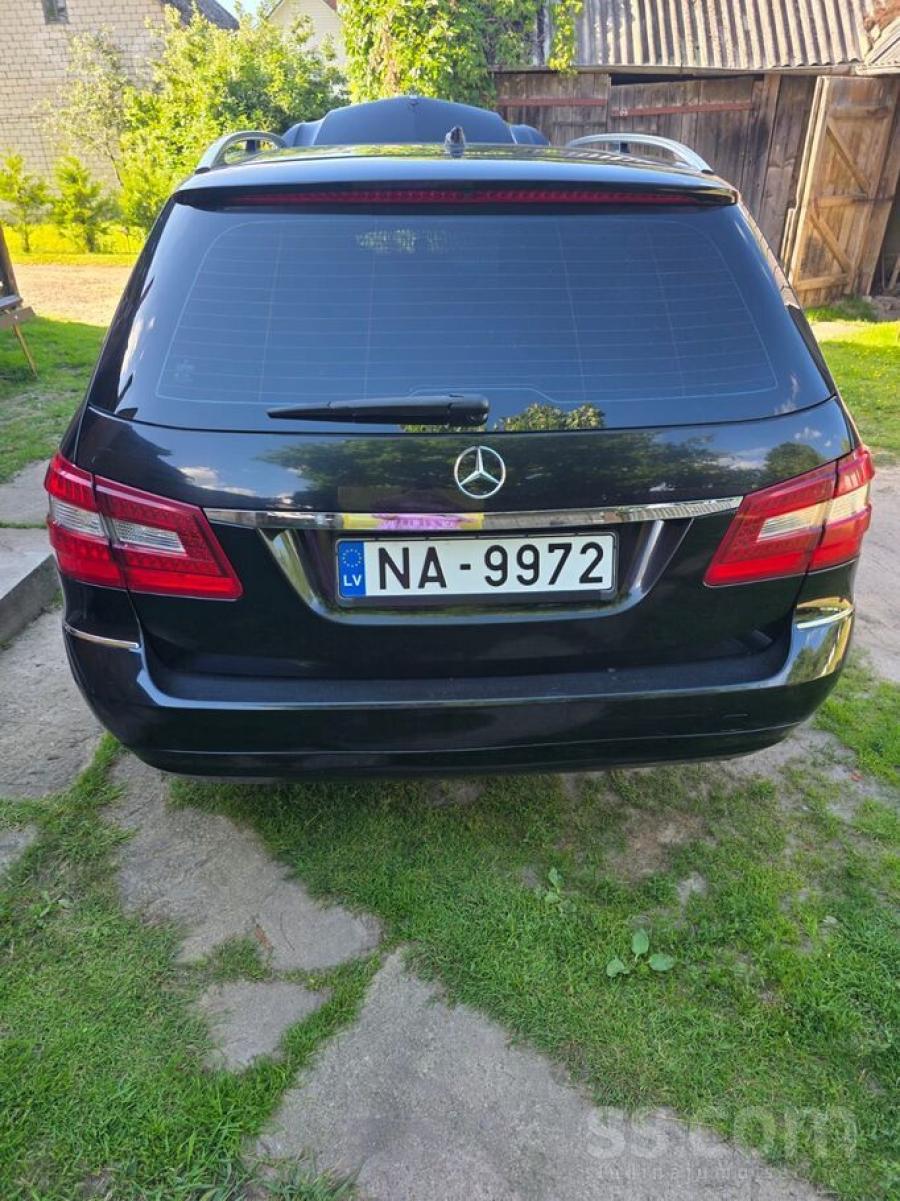 Black Mercedes-Benz e-250 2010 in Ludza, with an engine capacity of 2.20 L and mileage of 354 thousand km for 5500 €, photo 7 on AUTOMOTO.COM.LV