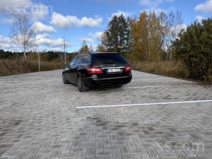 Черный Мерседес E 250 2010 в Юрмала, объемом двигателя 2.20 л и пробегом 351 тыс. км за 7550 €, фото 9 на AUTOMOTO.COM.LV