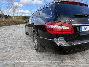 Черный Мерседес E 250 2010 в Юрмала, объемом двигателя 2.20 л и пробегом 351 тыс. км за 7550 €, фото 11 на AUTOMOTO.COM.LV