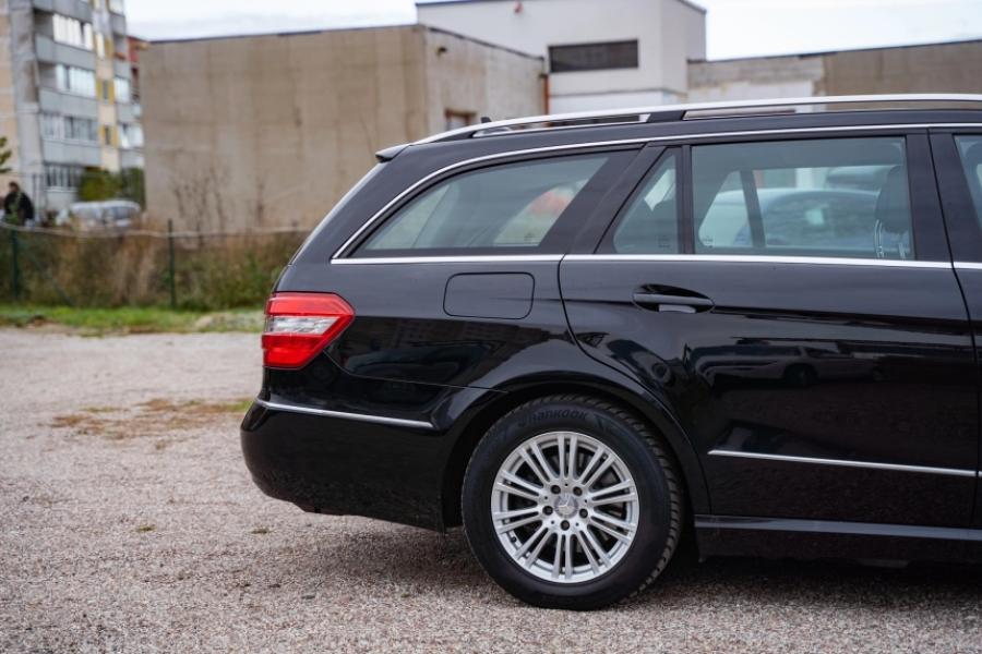 Черный Мерседес E 250 2011 в Рига, объемом двигателя 2.10 л и пробегом 320 тыс. км за 7900 €, фото 6 на AUTOMOTO.COM.LV