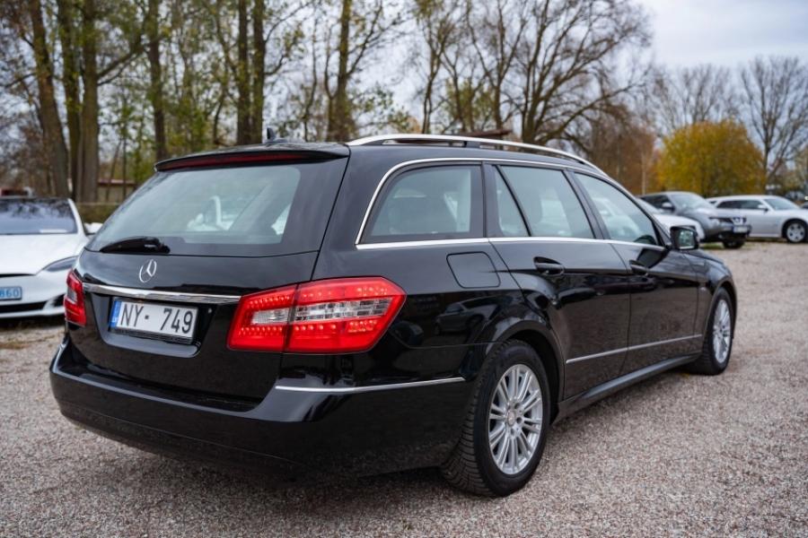 Черный Мерседес E 250 2011 в Рига, объемом двигателя 2.10 л и пробегом 320 тыс. км за 7900 €, фото 8 на AUTOMOTO.COM.LV