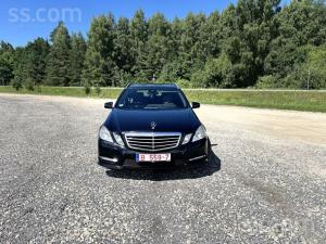 Black Mercedes-Benz e-250 2011 in Riga, with an engine capacity of 2.10 L and mileage of 328 thousand km for 10700 €, photo 10 on AUTOMOTO.COM.LV