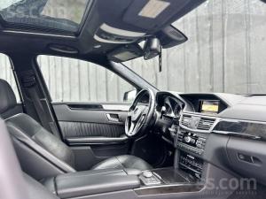 Black Mercedes-Benz e-250 2011 in Riga, with an engine capacity of 2.10 L and mileage of 328 thousand km for 10700 €, photo 12 on AUTOMOTO.COM.LV