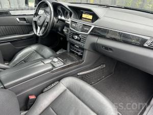 Black Mercedes-Benz e-250 2011 in Riga, with an engine capacity of 2.10 L and mileage of 328 thousand km for 10700 €, photo 13 on AUTOMOTO.COM.LV