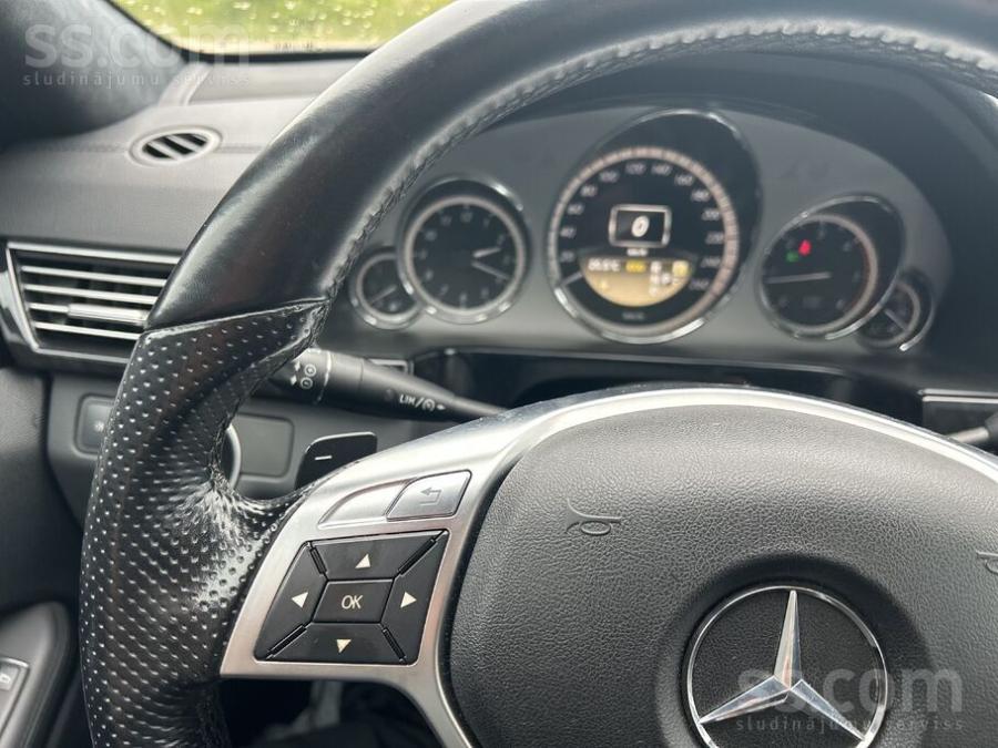 Black Mercedes-Benz e-250 2011 in Riga, with an engine capacity of 2.10 L and mileage of 328 thousand km for 10700 €, photo 27 on AUTOMOTO.COM.LV