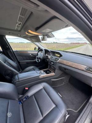 Черный Мерседес E 250 2011 в Паневежис, объемом двигателя 0.00 л и пробегом 173 тыс. км за 9200 €, фото 8 на AUTOMOTO.COM.LV