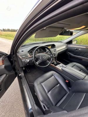 Черный Мерседес E 250 2011 в Паневежис, объемом двигателя 0.00 л и пробегом 173 тыс. км за 9200 €, фото 9 на AUTOMOTO.COM.LV
