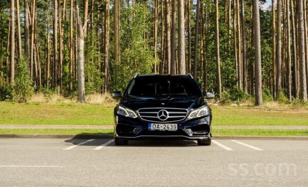 Black Mercedes-Benz e-250 2014 in Riga, with an engine capacity of 2.20 L and mileage of 269 thousand km for 11290 €, photo 3 on AUTOMOTO.COM.LV