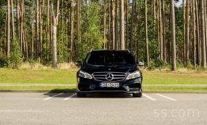 Black Mercedes-Benz e-250 2014 in Riga, with an engine capacity of 2.20 L and mileage of 269 thousand km for 11290 €, photo 4 on AUTOMOTO.COM.LV