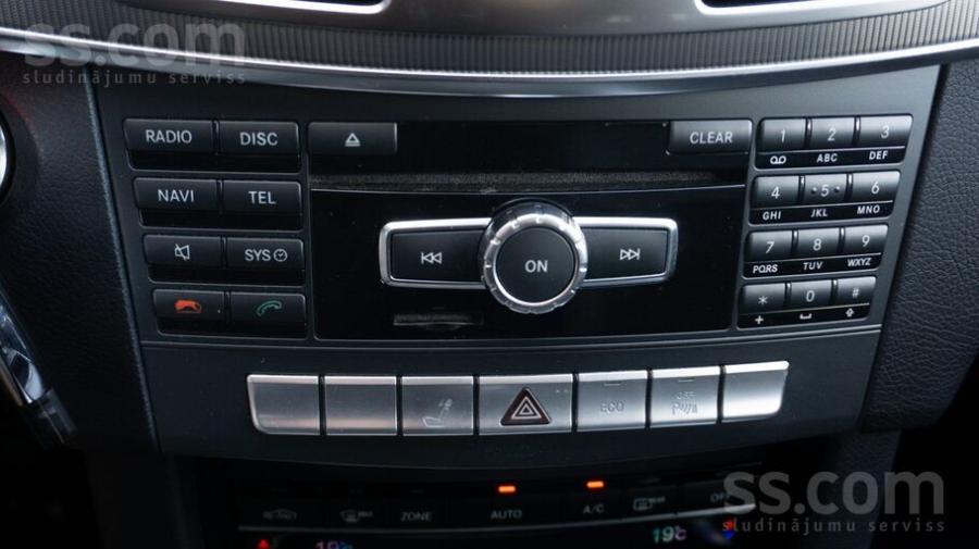 Black Mercedes-Benz e-250 2014 in Riga, with an engine capacity of 2.20 L and mileage of 269 thousand km for 11290 €, photo 16 on AUTOMOTO.COM.LV