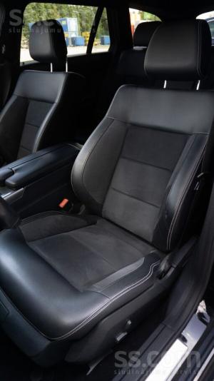 Black Mercedes-Benz e-250 2014 in Riga, with an engine capacity of 2.20 L and mileage of 269 thousand km for 11290 €, photo 28 on AUTOMOTO.COM.LV