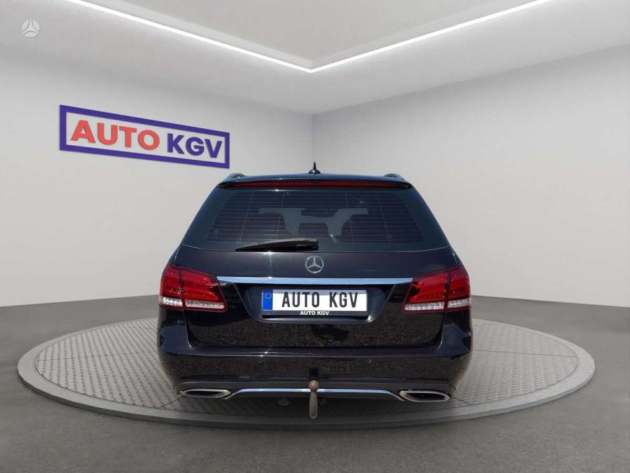 Черный Мерседес E 250 2014 в Каунас, объемом двигателя 2.10 л и пробегом 328 тыс. км за 9499 €, фото 5 на AUTOMOTO.COM.LV