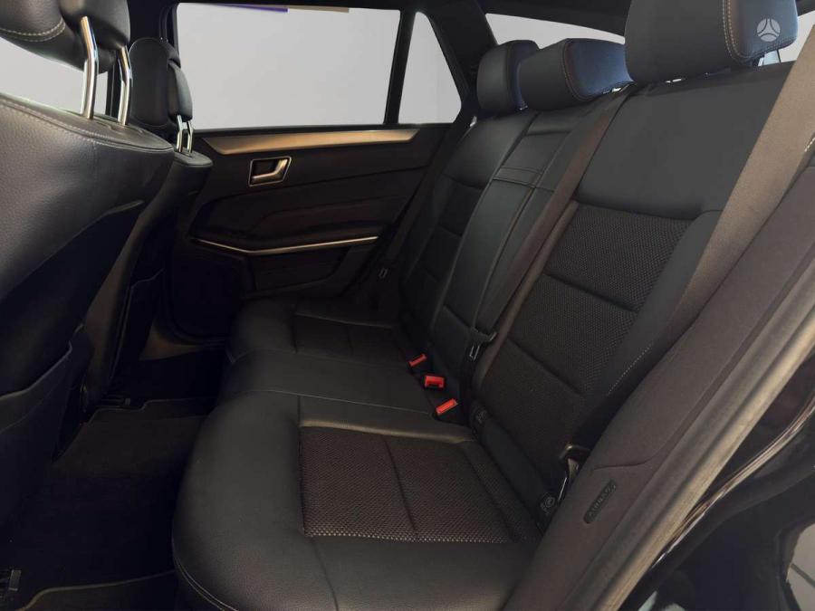 Черный Мерседес E 250 2014 в Каунас, объемом двигателя 2.10 л и пробегом 328 тыс. км за 9499 €, фото 13 на AUTOMOTO.COM.LV