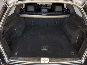 Black Mercedes-Benz e-250 2014 in Kaunas, with an engine capacity of 2.10 L and mileage of 328 thousand km for 9499 €, photo 12 on AUTOMOTO.COM.LV
