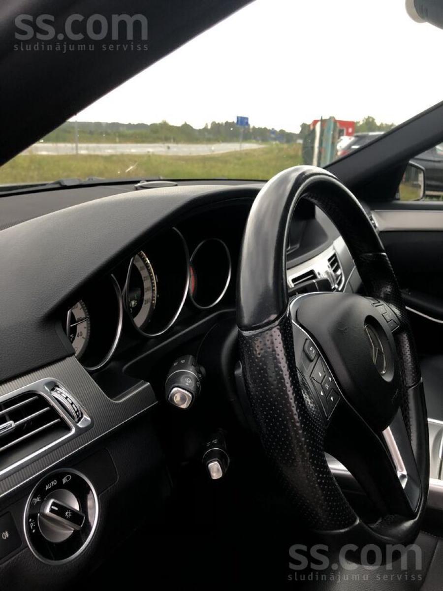 Melns Mercedes-Benz e-250 2014 Cēsis, ar dzinēja tilpumu 2.20 L un nobraukumu 0 tūkst. km par 9500 €, foto 10 vietnē AUTOMOTO.COM.LV