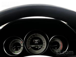 Melns Mercedes-Benz e-250 2014 Cēsis, ar dzinēja tilpumu 2.20 L un nobraukumu 0 tūkst. km par 9500 €, foto 13 vietnē AUTOMOTO.COM.LV