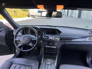 Черный Мерседес E 250 2015 в Вильнюс, объемом двигателя 2.20 л и пробегом 303 тыс. км за 10500 €, фото 13 на AUTOMOTO.COM.LV