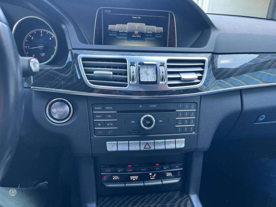 Черный Мерседес E 250 2015 в Вильнюс, объемом двигателя 2.20 л и пробегом 303 тыс. км за 10500 €, фото 15 на AUTOMOTO.COM.LV