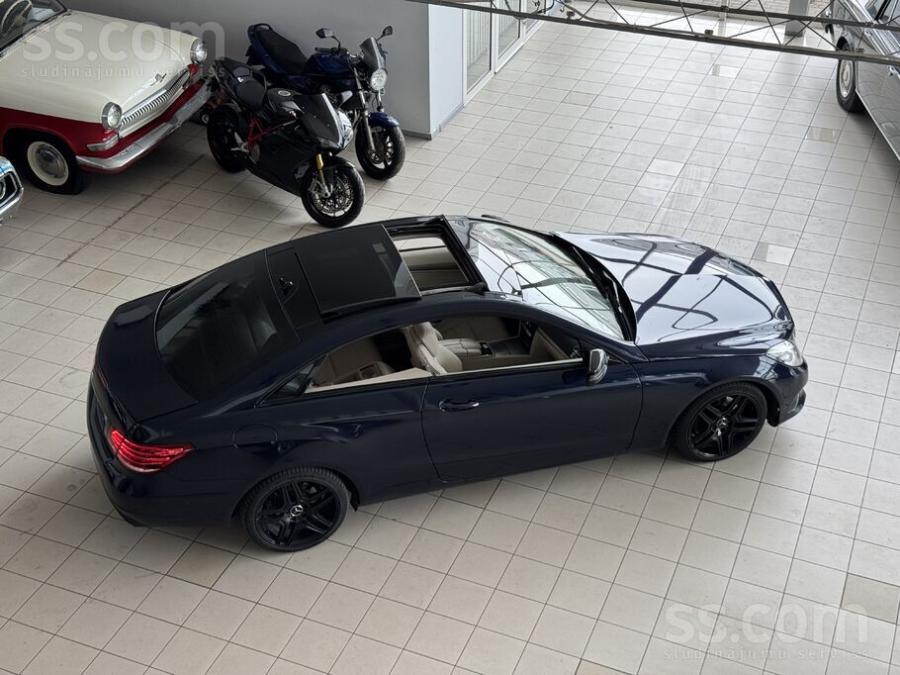 Синий Мерседес E 250 2014 в Рига, объемом двигателя 2.20 л и пробегом 350 тыс. км за 12000 €, фото 14 на AUTOMOTO.COM.LV
