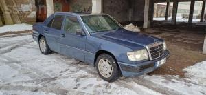 Zils Mercedes-Benz e-250 1991 Liepāja, ar dzinēja tilpumu 2.50 L un nobraukumu 447 tūkst. km par 2500 €, foto 2 vietnē AUTOMOTO.COM.LV