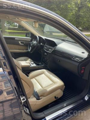 Zils Mercedes-Benz e-250 2012 Rīga, ar dzinēja tilpumu 2.10 L un nobraukumu 208 tūkst. km par 10500 €, foto 7 vietnē AUTOMOTO.COM.LV