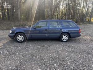 Blue Mercedes-Benz e-250 1994 in Jonava, with an engine capacity of 2.50 L and mileage of 560 thousand km for 5150 €, photo 3 on AUTOMOTO.COM.LV
