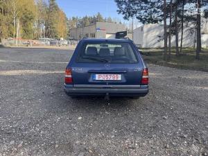 Blue Mercedes-Benz e-250 1994 in Jonava, with an engine capacity of 2.50 L and mileage of 560 thousand km for 5150 €, photo 7 on AUTOMOTO.COM.LV
