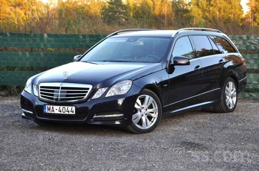 Blue Mercedes-Benz e-250 2010 in Riga, with an engine capacity of 2.20 L and mileage of 292 thousand km for 4790 €, photo 1 on AUTOMOTO.COM.LV