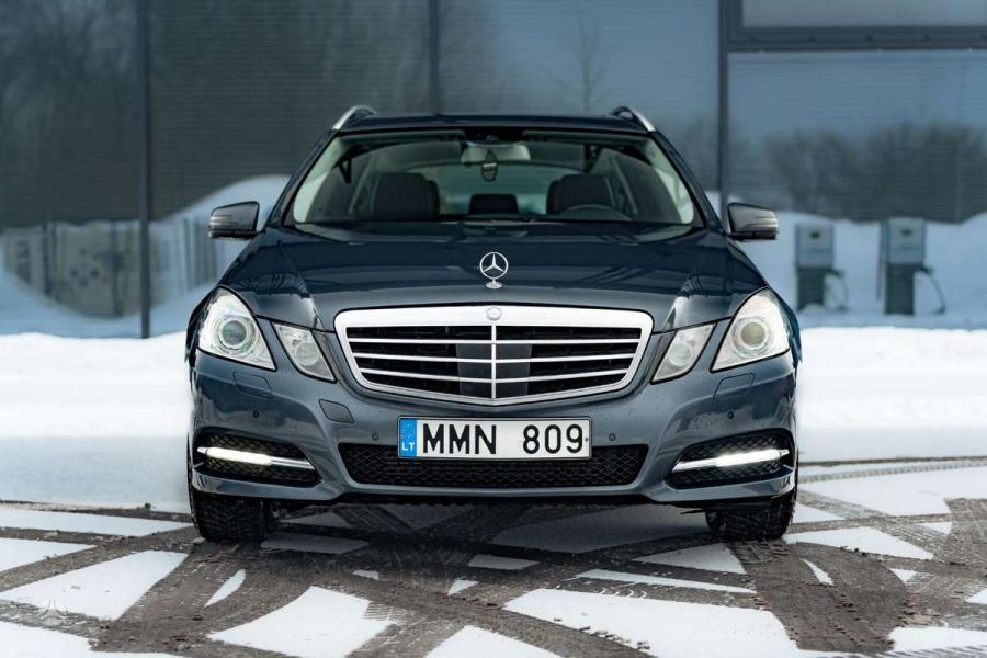 Zils Mercedes-Benz e-250 2011 Klaipėda, ar dzinēja tilpumu 2.14 L un nobraukumu 352 tūkst. km par 7400 €, foto 1 vietnē AUTOMOTO.COM.LV