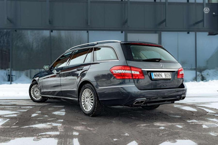 Zils Mercedes-Benz e-250 2011 Klaipėda, ar dzinēja tilpumu 2.14 L un nobraukumu 352 tūkst. km par 7400 €, foto 14 vietnē AUTOMOTO.COM.LV