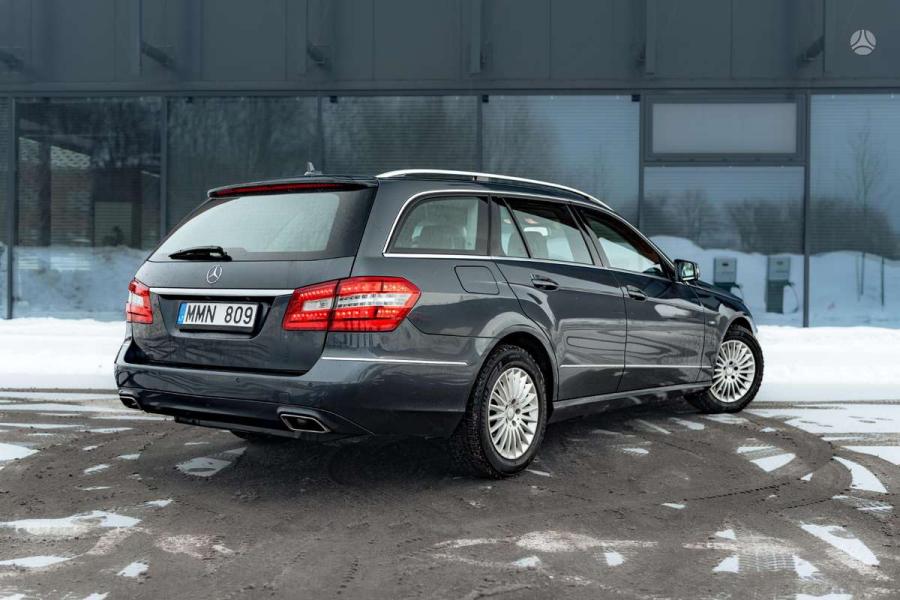Zils Mercedes-Benz e-250 2011 Klaipėda, ar dzinēja tilpumu 2.14 L un nobraukumu 352 tūkst. km par 7400 €, foto 15 vietnē AUTOMOTO.COM.LV