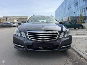 Blue Mercedes-Benz e-250 2011 in Panevezys, with an engine capacity of 1.80 L and mileage of 275 thousand km for 4700 €, photo 4 on AUTOMOTO.COM.LV