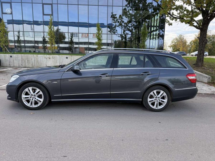 Blue Mercedes-Benz e-250 2011 in Panevezys, with an engine capacity of 1.80 L and mileage of 275 thousand km for 4700 €, photo 11 on AUTOMOTO.COM.LV