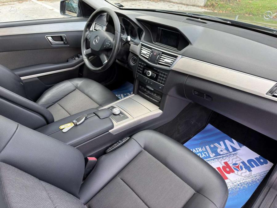 Blue Mercedes-Benz e-250 2011 in Panevezys, with an engine capacity of 1.80 L and mileage of 275 thousand km for 4700 €, photo 15 on AUTOMOTO.COM.LV