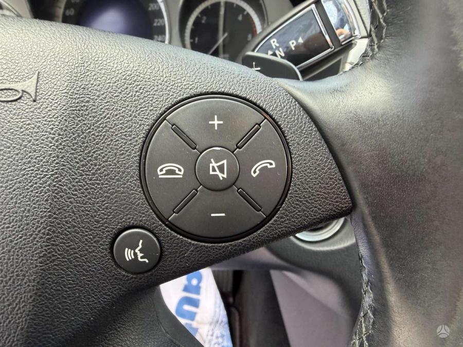 Blue Mercedes-Benz e-250 2011 in Panevezys, with an engine capacity of 1.80 L and mileage of 275 thousand km for 4700 €, photo 24 on AUTOMOTO.COM.LV