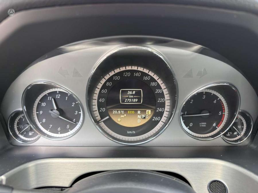 Blue Mercedes-Benz e-250 2011 in Panevezys, with an engine capacity of 1.80 L and mileage of 275 thousand km for 4700 €, photo 26 on AUTOMOTO.COM.LV